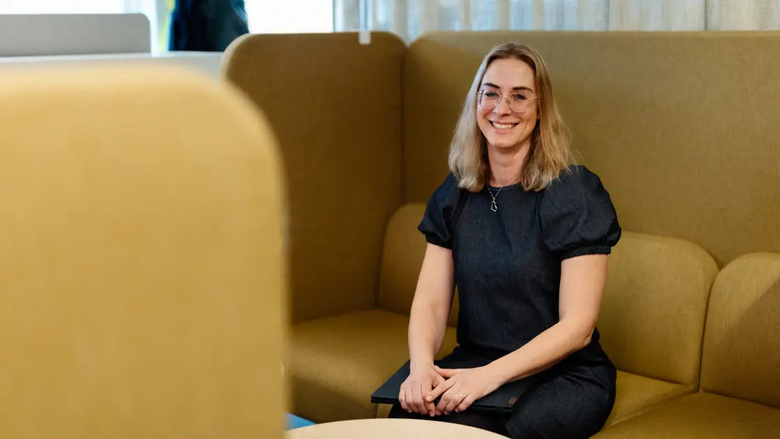 Controllern Julia – en boost för Holtabs hållbarhetsarbete | Holtab