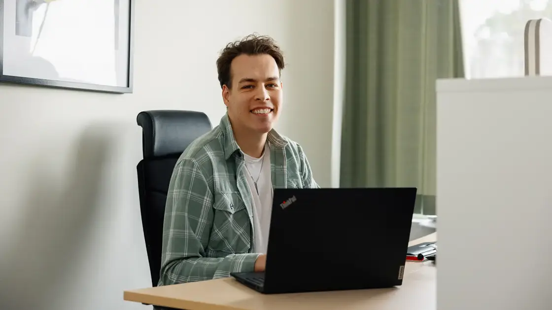 Robin fick jobb direkt efter praktiken | Holtab